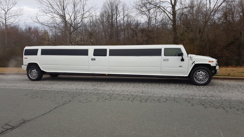 Formal 11 - Hummer Stretch Limousine (1)